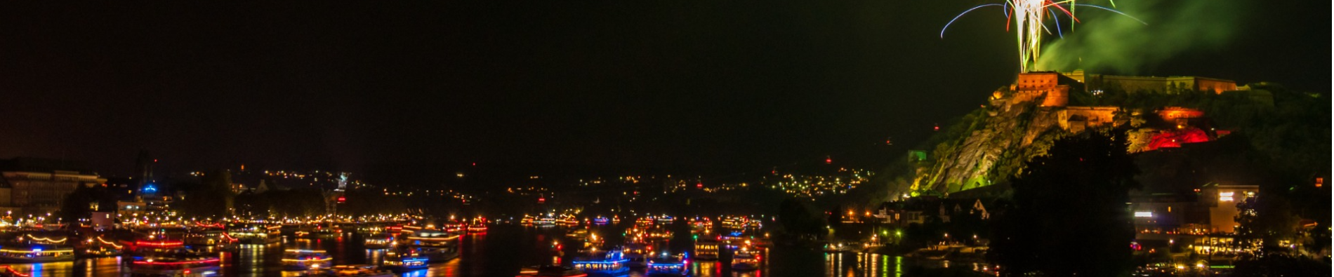 Ottawa Small Group Night Tour With River Cruise And Light Show